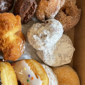 COLONIAL BAKERY - TEMP. CLOSED - Updated October 2025 - 26 Photos & 30 ...