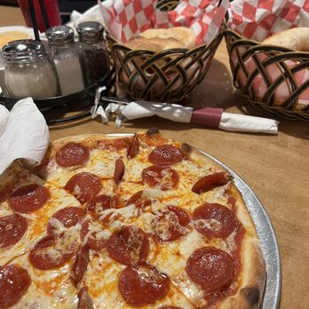 BASSANO DEL GRAPPA ITALIAN RESTAURANT & PIZZERIA - Updated October 2025 ...