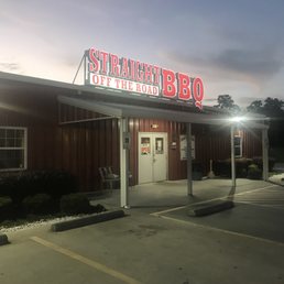 STRAIGHT OFF THE ROAD BBQ - Updated July 2025 - 48 Photos & 138 Reviews ...
