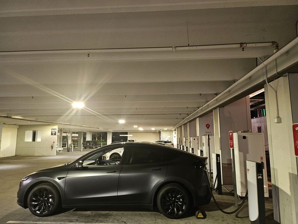 TESLA SUPERCHARGER SCOTTSDALE QUARTER - Updated October 2025 - 15059 N ...
