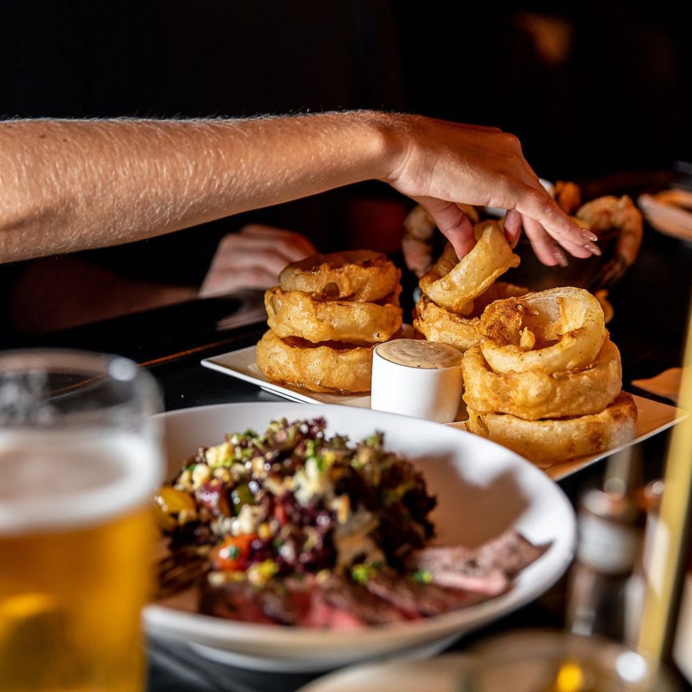 MR. LYONS - Updated April 2024 - 443 Photos & 631 Reviews - 233 E Palm ...