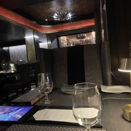 401 PRIME - Updated August 2025 - 152 Photos & 77 Reviews - 401 N ...