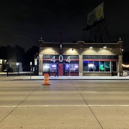 BAR 404 - Updated September 2025 - 41 Photos & 27 Reviews - 404 N ...
