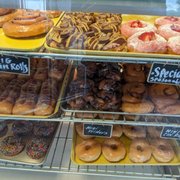 AVON DONUTS INC - 215 Photos & 248 Reviews - 45324 Woodward Ave ...