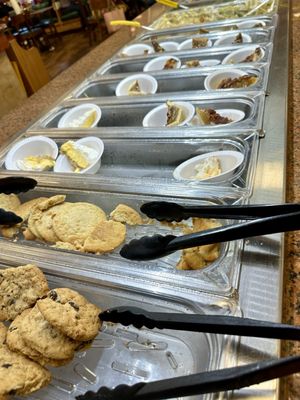 BARNYARD BUFFET - Updated December 2025 - 42 Photos & 78 Reviews - 1020 ...