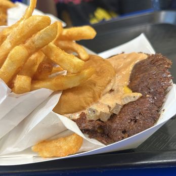 BURGER BODEGA - Updated December 2025 - 1004 Photos & 550 Reviews ...