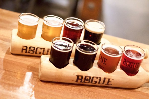 ROGUE EASTSIDE PUB & PILOT BREWERY - Traditional American Restaurant ...