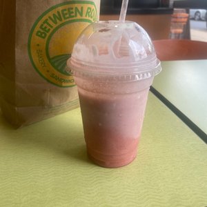 BETWEEN ROUNDS BAKERY SANDWICH CAFE’ - 51 Photos & 83 Reviews ...