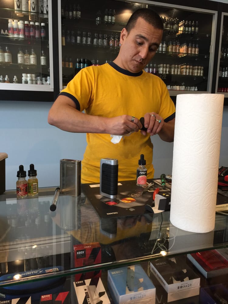 ZEE VAPE & HOOKAH - Updated October 2025 - 38 Photos & 24 Reviews ...