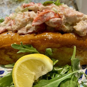 LOBSTER GUYS ROLLS & FRIES - Updated October 2024 - 531 Photos & 347 ...