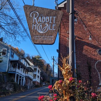 THE RABBIT HOLE GASTROPUB - 444 Photos & 311 Reviews - 186 High St ...