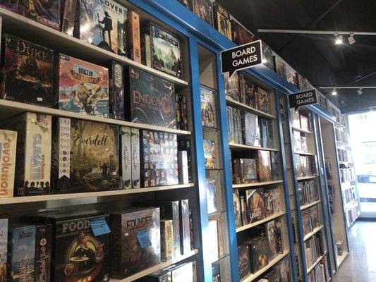 VAULT OF MIDNIGHT COMIC BOOKS & STUFF - 71 Photos & 25 Reviews - 2857 E ...