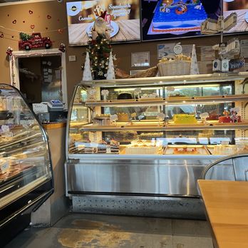 AZUCAR CUBAN BAKERY & CAFE - Updated October 2025 - 122 Photos & 77 ...