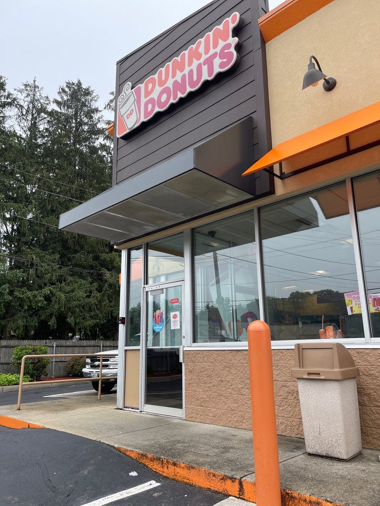 DUNKIN’ - Updated March 2025 - 33 Reviews - 2738 Hartford Ave, Johnston ...