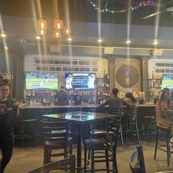 THE FAT RABBIT PUB - Updated August 2025 - 494 Photos & 448 Reviews ...