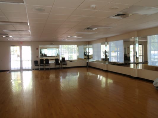 BEACH COMMUNITY CENTER OF FORT LAUDERDALE - Updated November 2025 - 24 ...