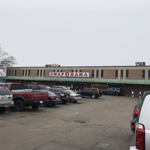 SWAP-O-RAMA FLEA MARKET - 4600 W Lake St, Melrose Park, Illinois - Flea ...