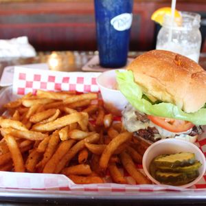 CHART ROOM - 20 Photos & 35 Reviews - Dive Bars - 1 Duval St, Key West ...