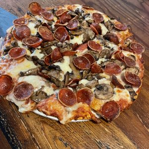 THE CRUST PIZZA - 160 Photos & 209 Reviews - 8004 Trail Blvd, Naples ...