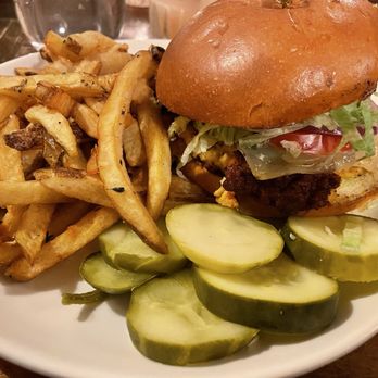 ROCKY HILL INN - Updated December 2025 - 486 Photos & 497 Reviews - 137 ...