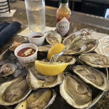 PROVIDENCE OYSTER BAR - Updated September 2024 - 819 Photos & 719 ...