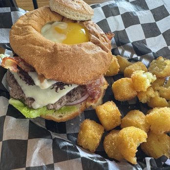 FLUFFY’S - Updated November 2025 - 41 Photos & 43 Reviews - 1174 ...