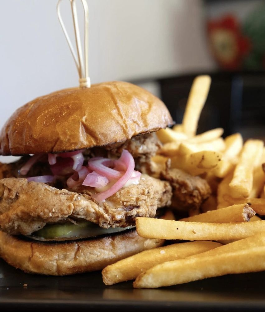 THE MUNCHERY - Updated July 2025 - 45 Photos & 59 Reviews - 1797 S Main ...