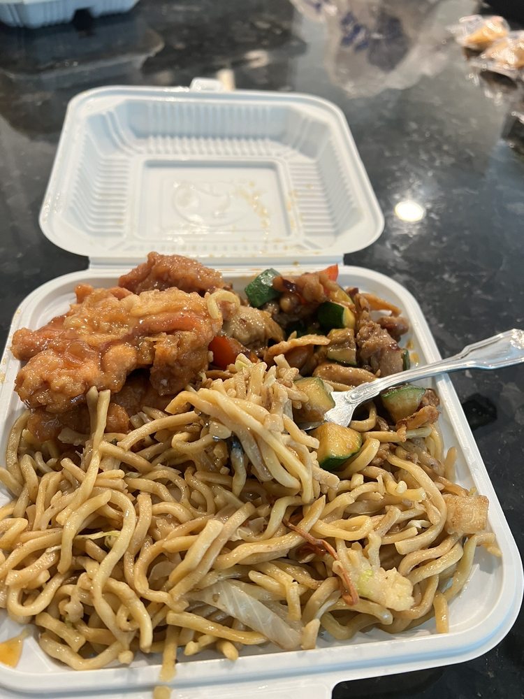 FIRST WOK - Updated December 2025 - 85 Photos & 338 Reviews - 653 S ...