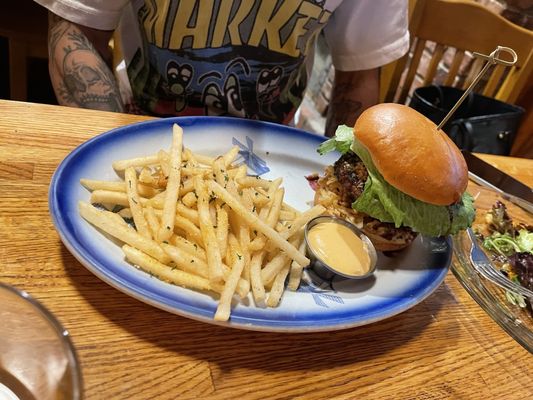 THE WINDMILL - Updated December 2025 - 79 Photos & 178 Reviews - 1501 N ...