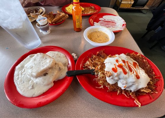 GOOD GRAVY! DINER - Updated July 2025 - 351 Photos & 400 Reviews - 8014 ...