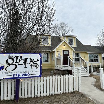 THE GRAPE TAP - Updated September 2025 - 161 Photos & 209 Reviews - 322 ...