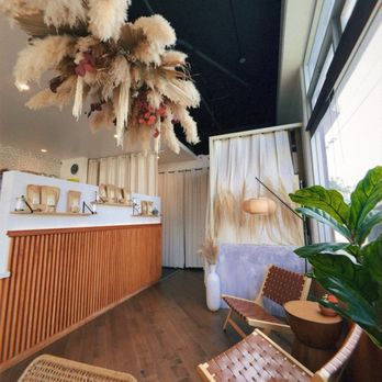 DIAMOND COFFEE N PASTRY - Updated July 2024 - 252 Photos & 95 Reviews ...