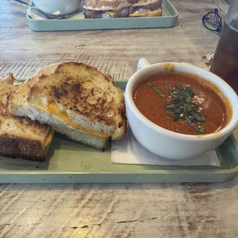 LOCAL TABLE - Updated September 2025 - 776 Photos & 856 Reviews - 10535 ...