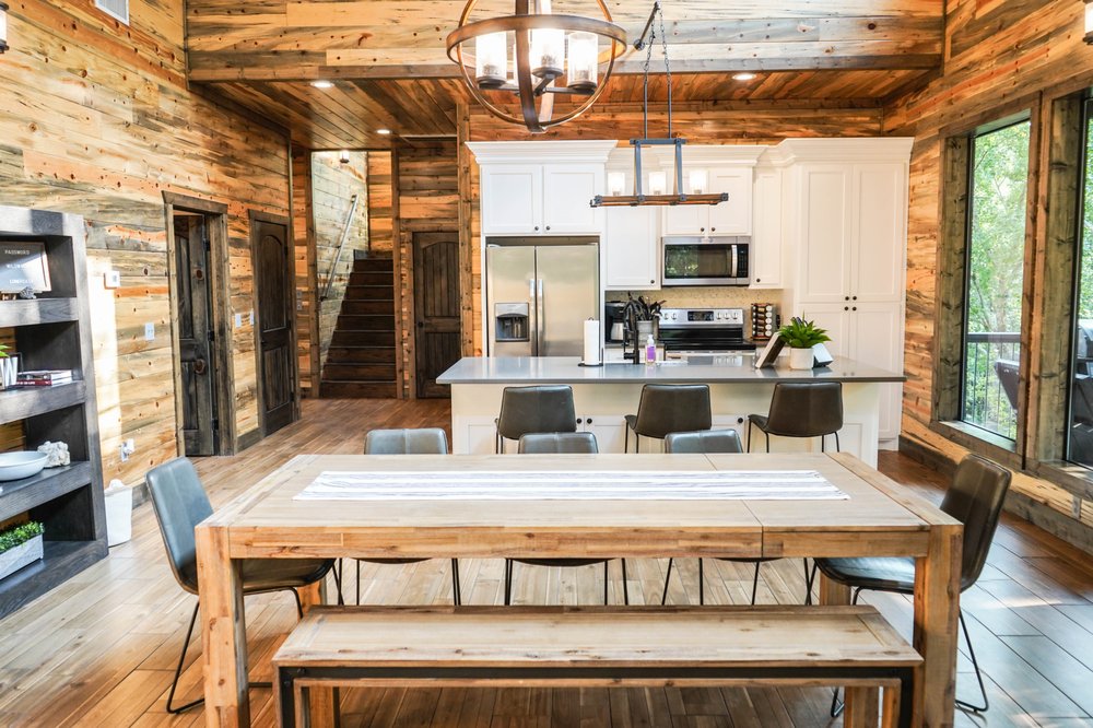 WILDWOODS CABIN - Updated July 2025 - 76 Photos - 199 Crooked Cedar Trl, Broken Bow, Oklahoma ...