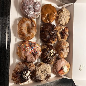 PARLOR DOUGHNUTS - Updated August 2024 - 182 Photos & 82 Reviews - 805 ...