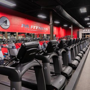 CRUNCH FITNESS - LANCASTER PA - Updated July 2025 - 29 Photos & 25 ...