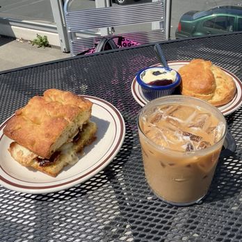 THE COFFEE SHOP BY HAMMERHEAD COFFEE ROASTERS - Updated August 2025 ...