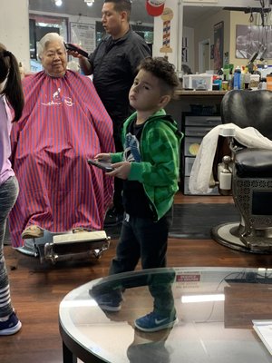 CJ’S BARBER SHOP - 73 Photos & 29 Reviews - 17820 Hwy 99, Lynnwood, Washington - Barbers - Phone ...