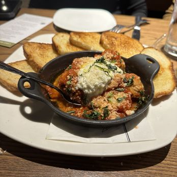 COOPER’S HAWK WINERY & RESTAURANT- AVON - Updated March 2025 - 367 ...