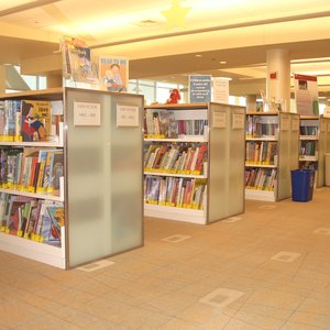 NAPERVILLE PUBLIC LIBRARY: 95TH STREET LIBRARY - 26 Photos & 18 Reviews ...