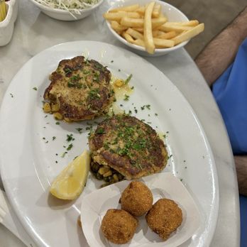 THE FISH MARKET RESTAURANT - Updated March 2025 - 660 Photos & 484 ...