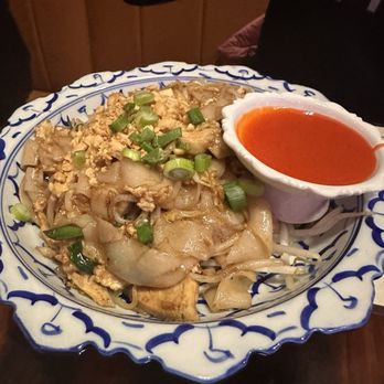 LAOTABLE - Updated July 2024 - 4663 Photos & 1589 Reviews - 149 2nd St ...