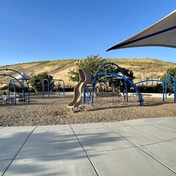CAYETANO COMMUNITY PARK - Updated December 2025 - 42 Photos & 17 ...