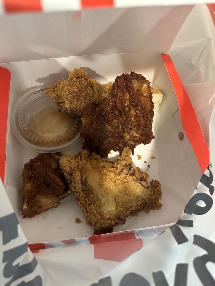 KFC - Updated November 2025 - 31 Reviews - 914 Saxon Blvd, Orange City ...