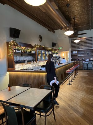 PETER PAN BISTRO - Updated December 2025 - 290 Photos & 215 Reviews ...