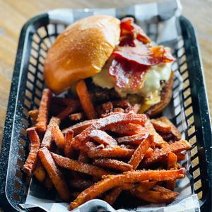 BURGER HAVEN - Updated July 2025 - 91 Photos & 82 Reviews - 916 Great ...