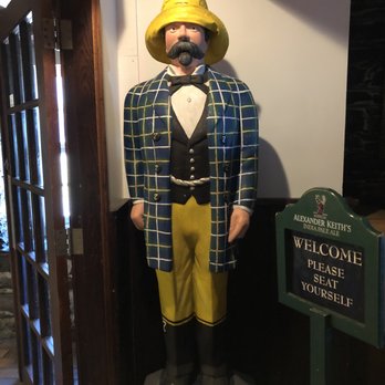 THE LOWER DECK - Updated December 2025 - 72 Photos & 133 Reviews - 1887 ...