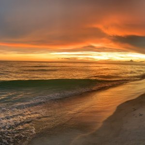 FOUR WINDS BEACH RESORT - Updated May 2024 - 16 Photos & 12 Reviews ...