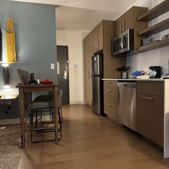 ELEMENT RENO EXPERIENCE DISTRICT - Updated August 2025 - 103 Photos ...