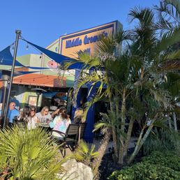 MIDDLE GROUNDS GRILL - Updated April 2025 - 554 Photos & 898 Reviews ...